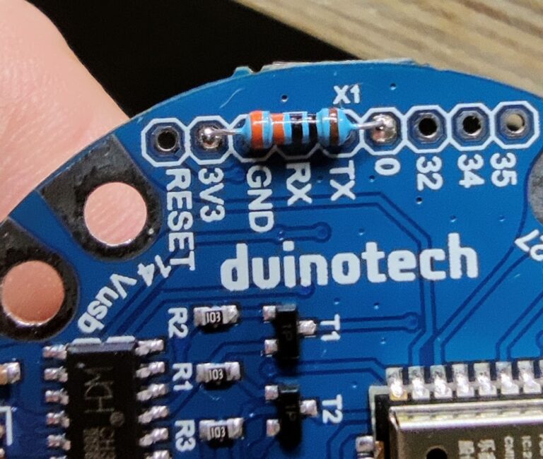 Jaycar Duinotech ESP32 Wearable Board Fix – zorruno.com